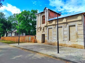 Руины 1-го корпуса курорта Сольцы (Novgorod Region, Soletskiy District, Soltsy, naberezhnaya 7 Noyabrya), turistik yerler  Soltsy'den