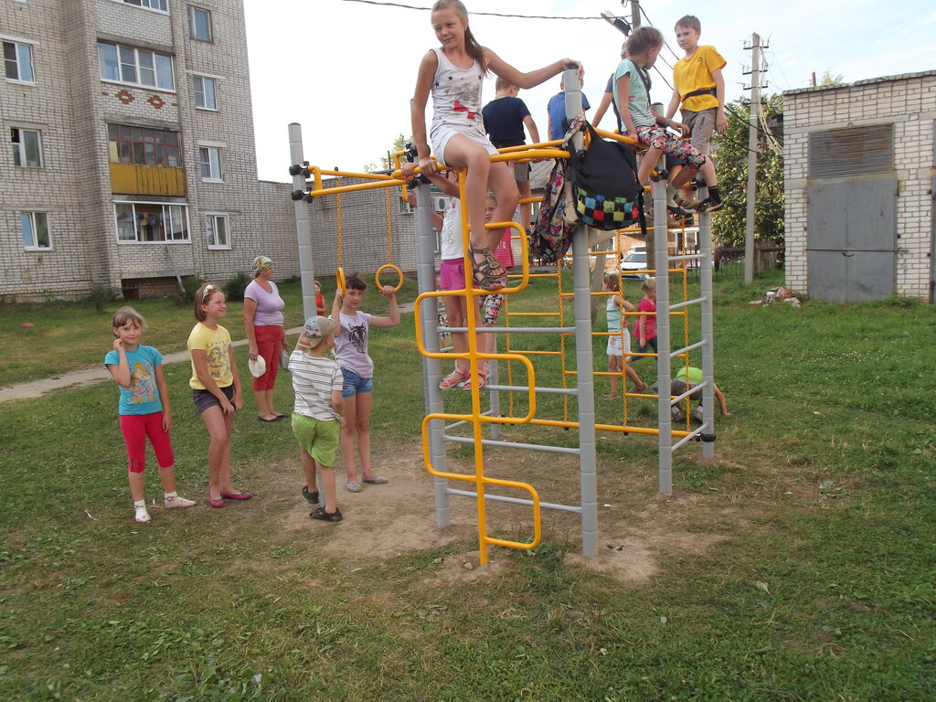 Oyun alanı Playground, Kolçugino, foto