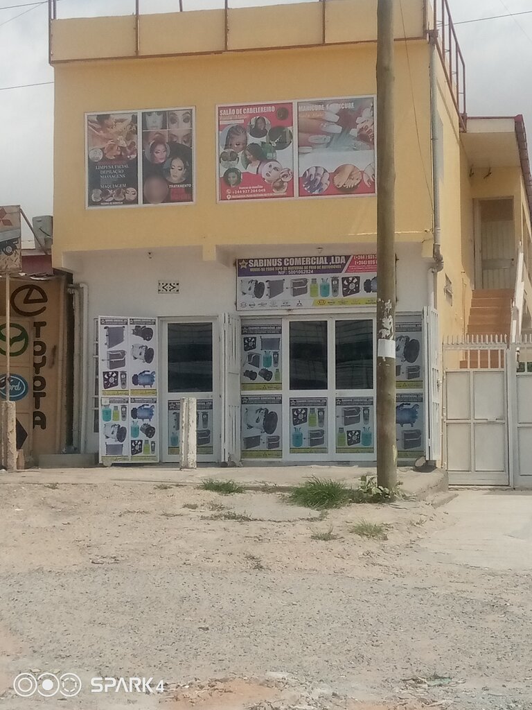 Güzellik salonu Escola de Formação Profissional Paula, Loanda, foto