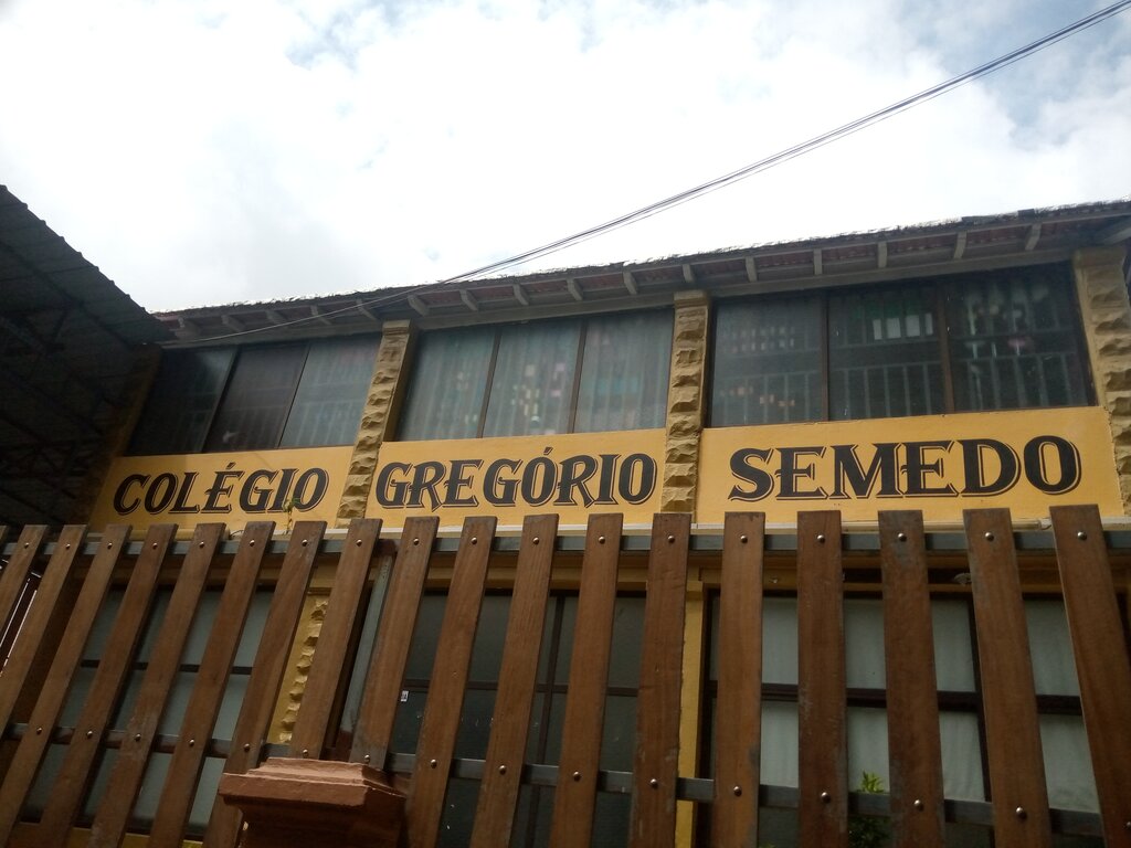 Yüksekokul Colégio Gregório Semedo, Loanda, foto