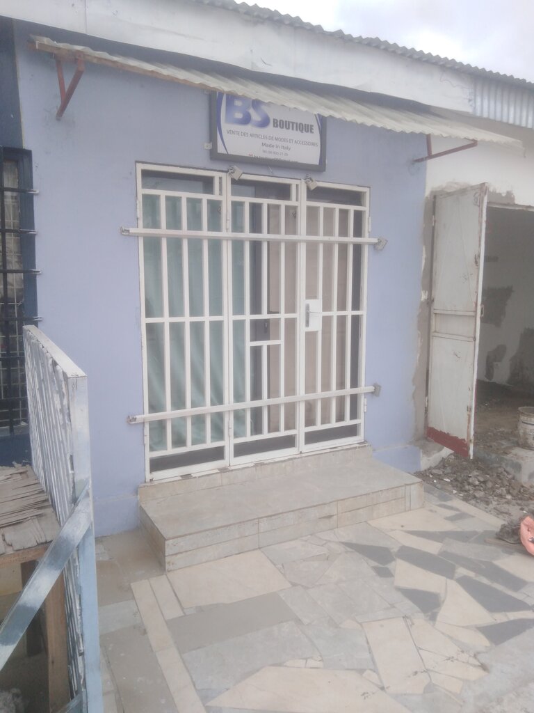 Giyim mağazası Bs Boutique, Brazzaville, foto