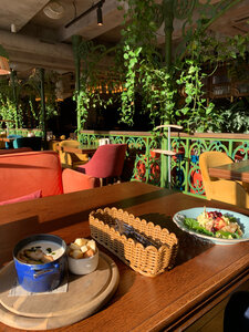Chipolucho (Novo-Sadovaya Street No:142, Samara), restoran  Samara'dan