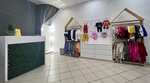 Гардеробная (ulitsa Entuziastov No:5А, posyolok gorodskogo tipa Novoagansk), giyim mağazası  Hantı‑Mansi Özerk Okrugu'ndan