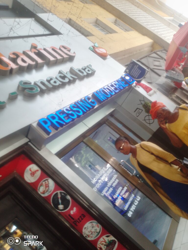 Kuru temizlemeciler Pressing Moderne, Brazzaville, foto
