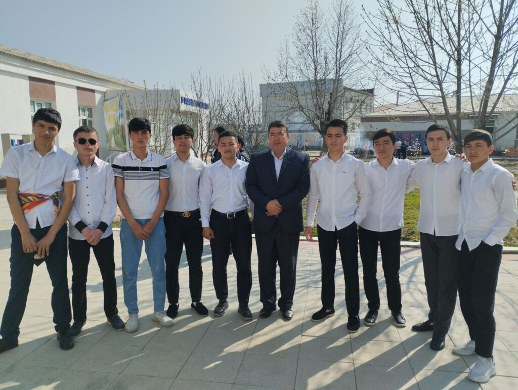 Ortaokul School No. 1, Siriderya eyaleti, foto