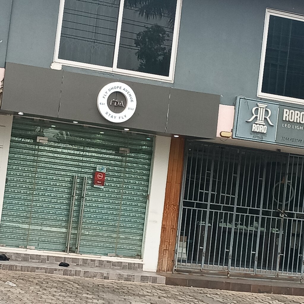 Giyim mağazası Fly Dhope Avenue, Akra, foto