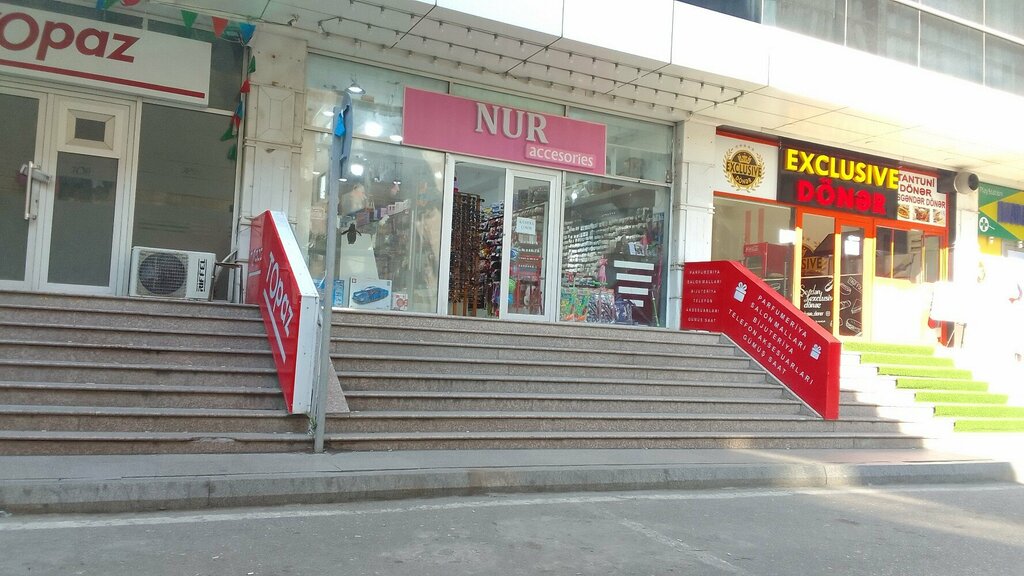 Tuhafiyeler Nur Accessories, Bakü, foto