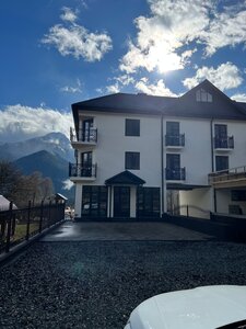 Gornaya roza (Kurdzhieva Street No:28, Arkhyz Village), otel  Karaçay‑Çerkez Cumhuriyeti'nden