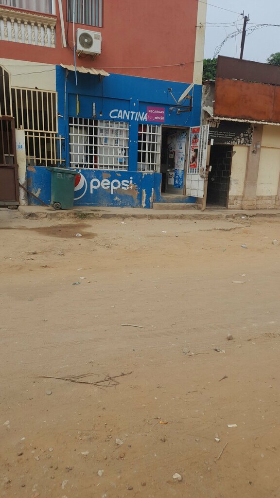 Market Cantina, Loanda, foto