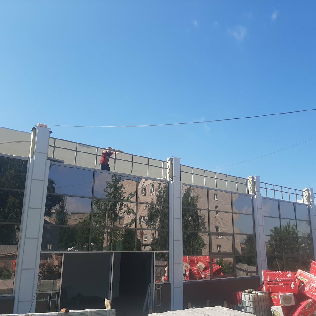 Yüzme havuzları Бассейн КГУ, Kursk, foto