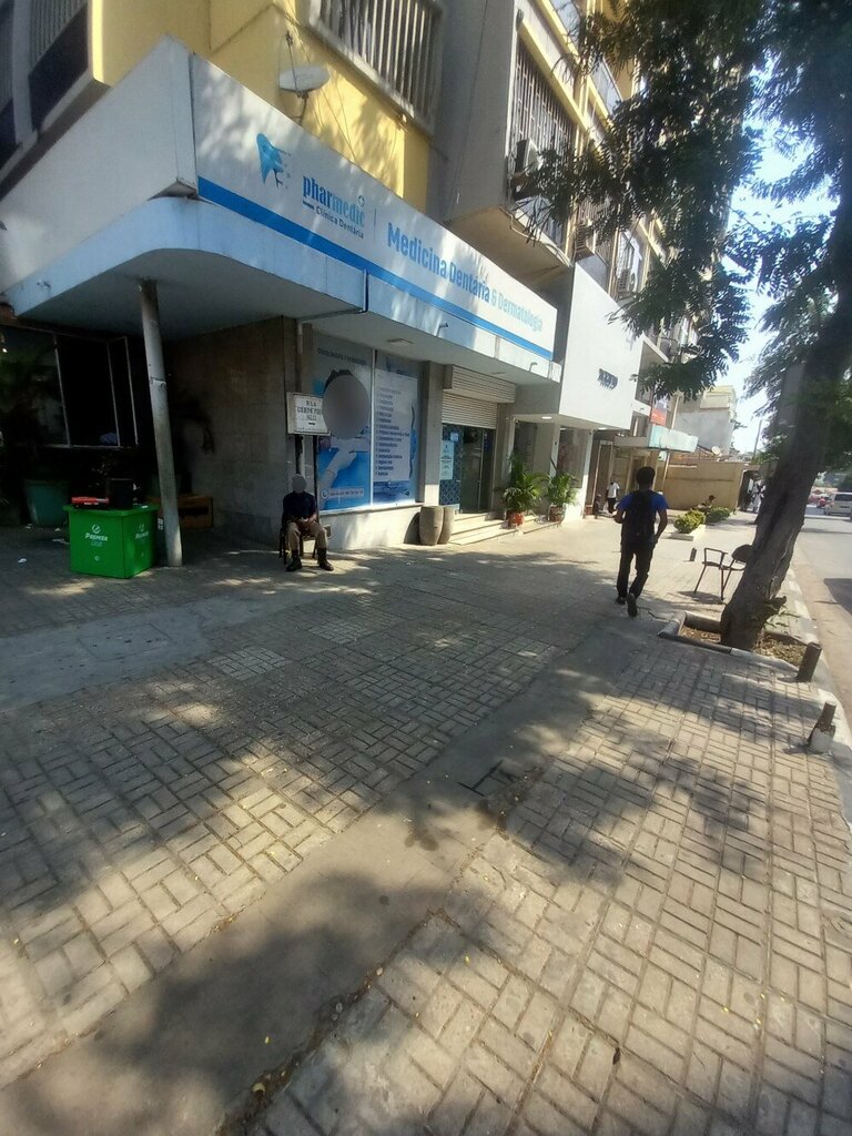 Özel ağız ve diş sağlığı klinikleri ve muayenehaneleri Pharmedic, Loanda, foto