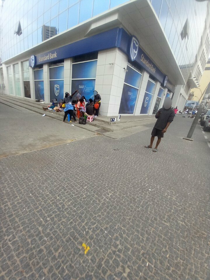 Banka Standard Bank, Loanda, foto
