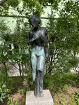 Мадам Баттерфляй (Universitetskaya Embankment No:7-9-11В), park, sokak heykeli  Saint‑Petersburg'dan