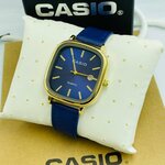 Classic Wrist (Rue E10 No:335, La commune Adjamé, Quartier de la Mirador), saatçiler  Abican'dan
