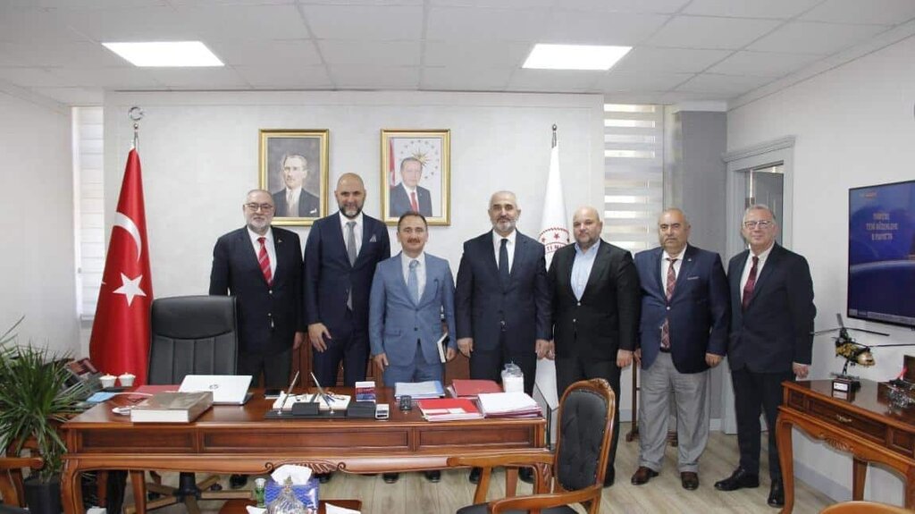 Spor tesisi Oktay Duran Halısa, İstanbul, foto