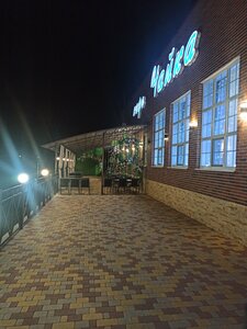 Chayka (Naberezhnaya ulitsa No:60А, stanitsa Leningradskaya), restoran  Krasnodarski krayından