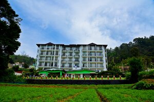 Emirates Luxury Apartments (33 Glen Fall Road,Nuwara Eliya 22000,), otel  Nuwara Eliya'dan