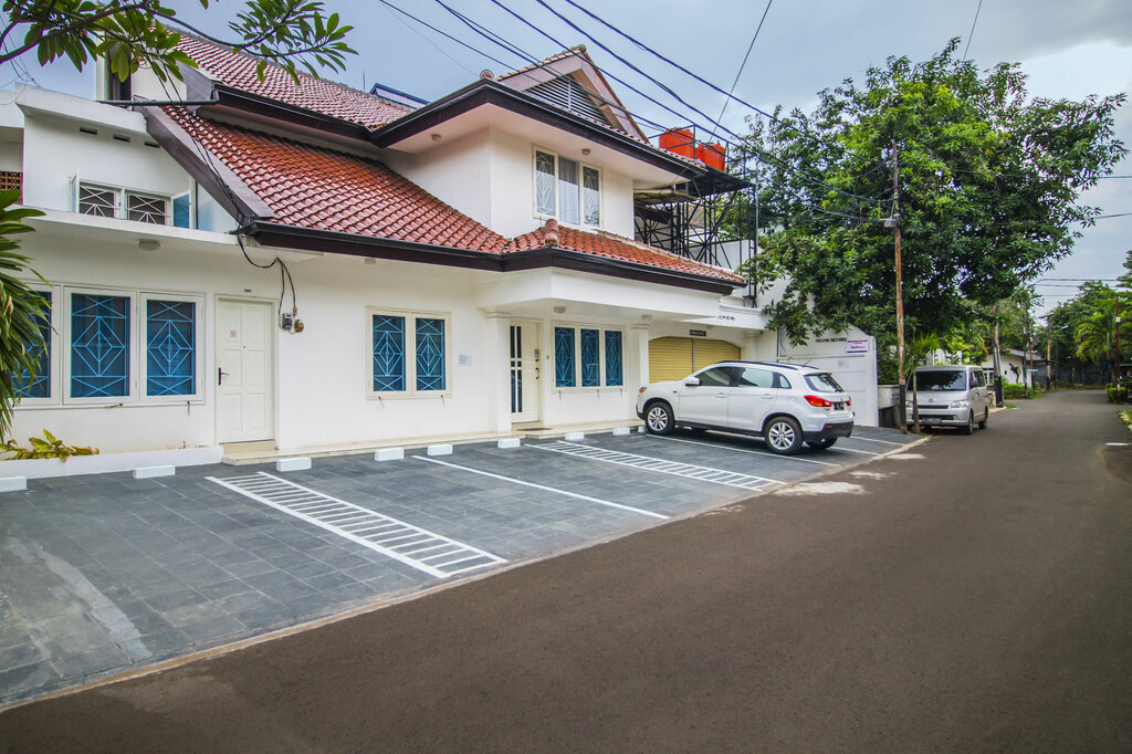 Otel RedDoorz Plus @ Tendean, Cakarta, foto