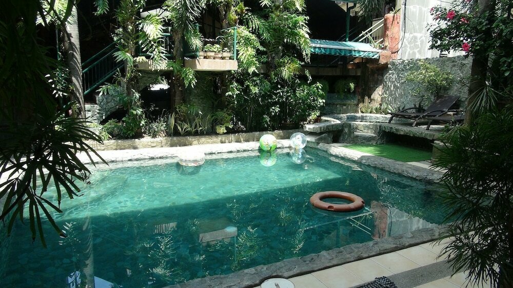 Otel MB's Garden Inn, , foto