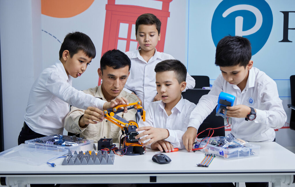 Özel okul Pdp School, Taşkent, foto