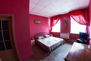 Tysacha i odna noch (Pobedy Avenue No:114/9), otel  Orenburg'dan
