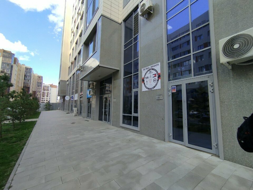 Giyim mağazası Global brands, Astana, foto