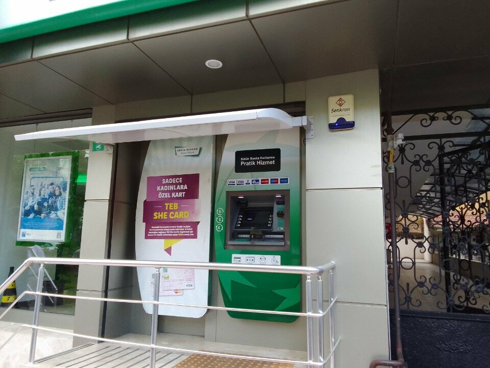 ATM'ler Türk Ekonomi Bankası, İzmir, foto
