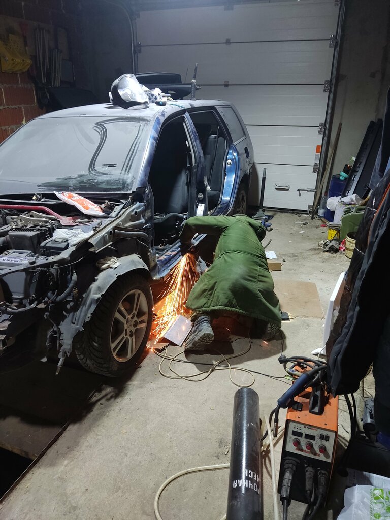 Otomobil servisi Fyrik custom garage, Puşkino, foto