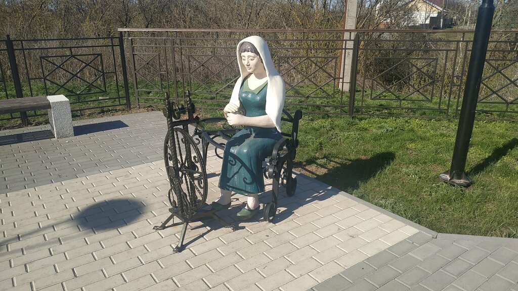 Park, sokak heykeli Поворинская искусница, Povorino, foto
