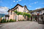 Elena Guest House (Novorossiyskaya Street No:34), konuk evi  Gelencik'ten