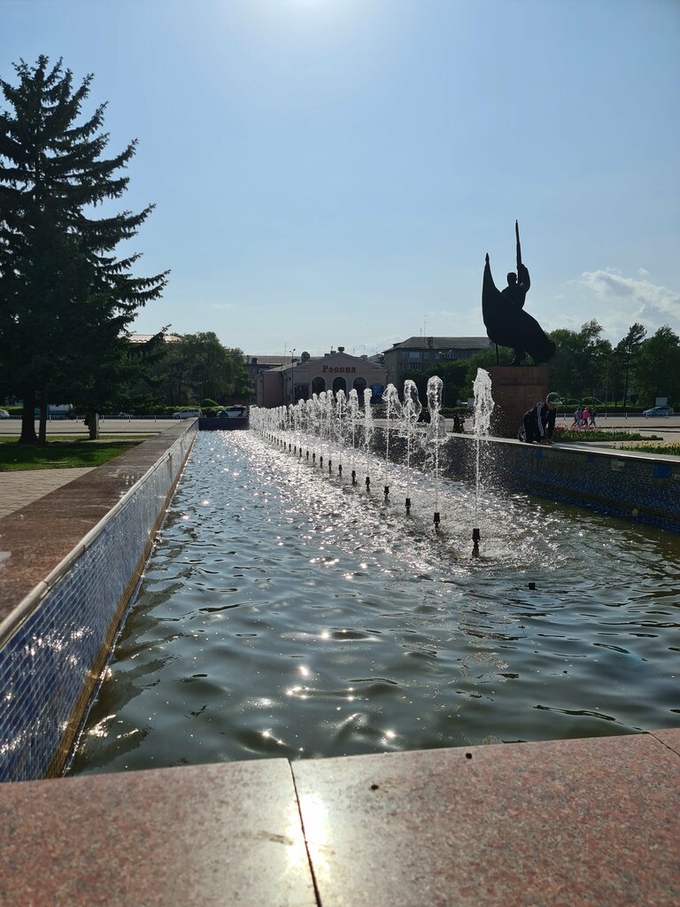 Çeşme Fountain, Ussuriysk, foto