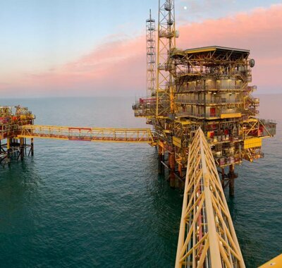 Yangın güvenliği Cape East Limited L. L. C, Abu Dabi, foto