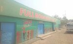Full Moon Night Club (Lusaka, John Laing), gece kulüpleri  Lusaka'dan