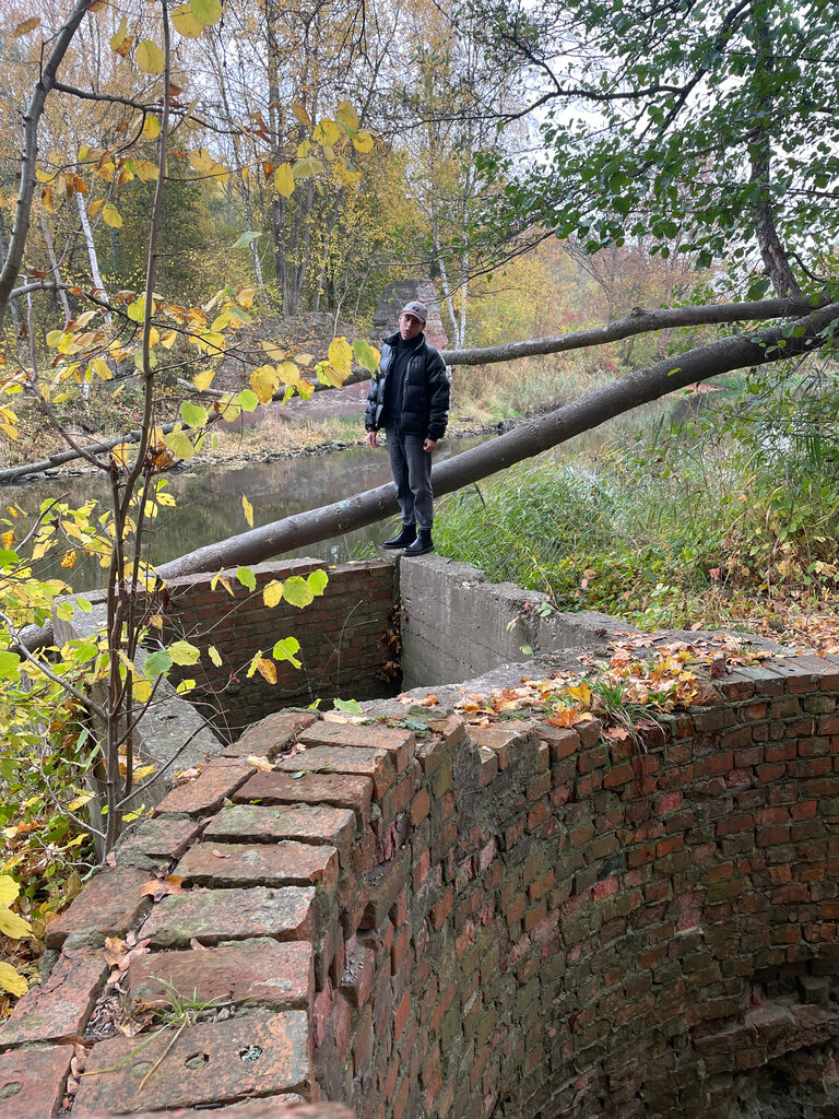 Turistik yerler Остатки оборонительного рва, Pravdinsk, foto