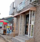 Les Jumeaux (Brazzaville, Commune de Moungali, Rue Ngabé), giyim mağazası  Brazzaville'den