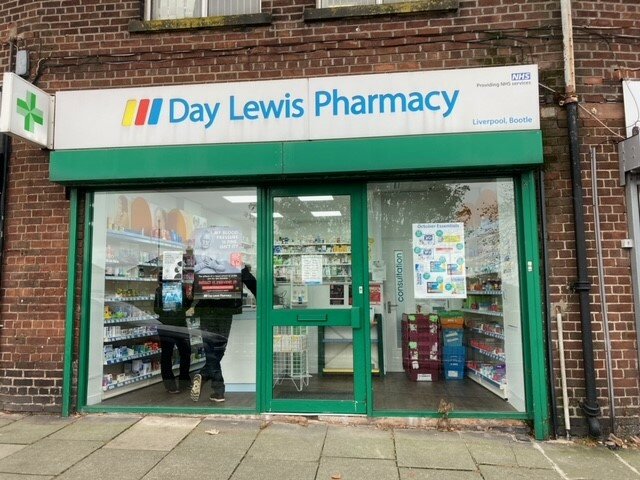 Eczaneler Day Lewis Pharmacy Bootle, İngiltere, foto
