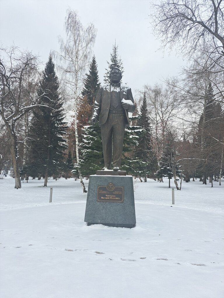 Anıt, heykel Валерий Иванович Чаптынов, Gorno‑Altaysk, foto