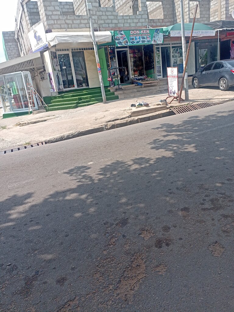 Ayakkabı mağazaları Don ken, Akra, foto
