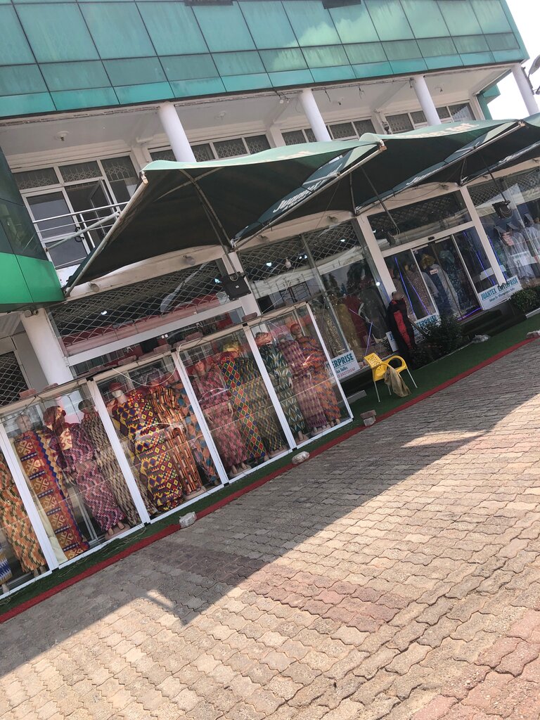 Giyim mağazası Juantex Enterprise, Dünya, foto
