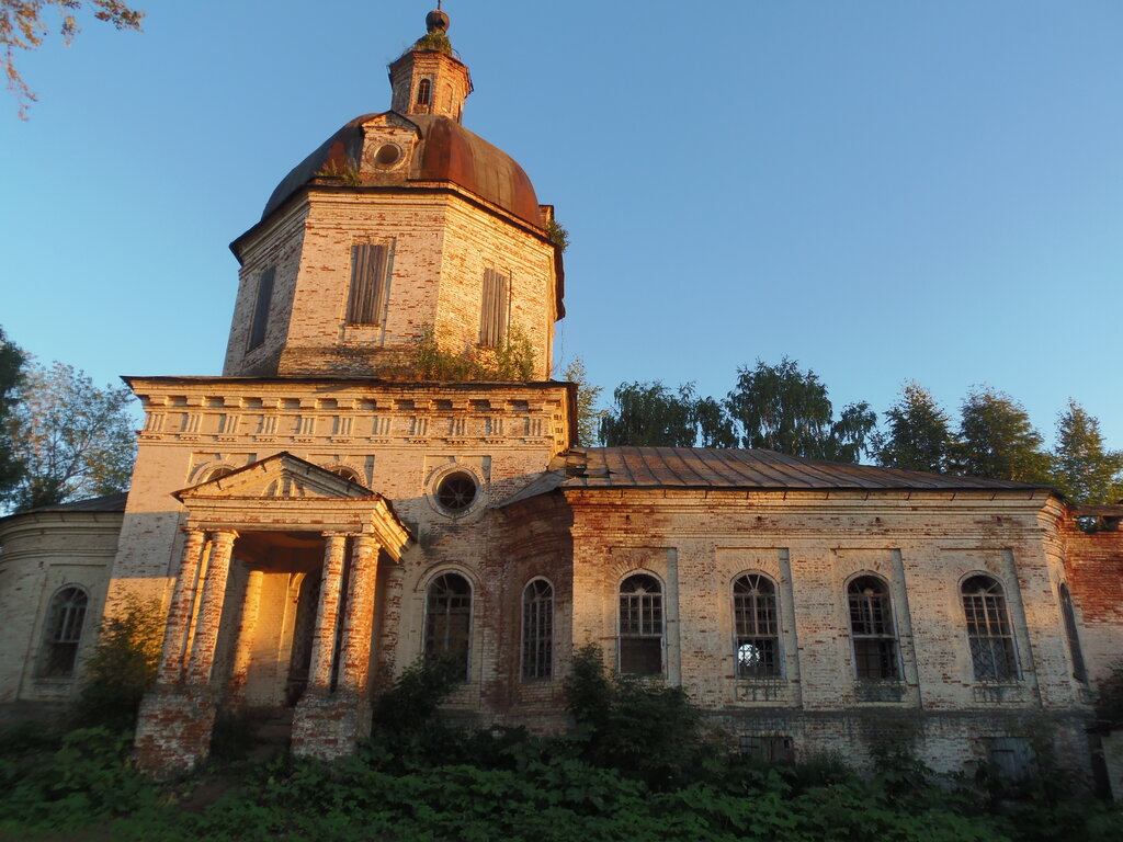 Ortodoks kiliseleri Церковь Сошествия святого Духа, Kirovskaya oblastı, foto