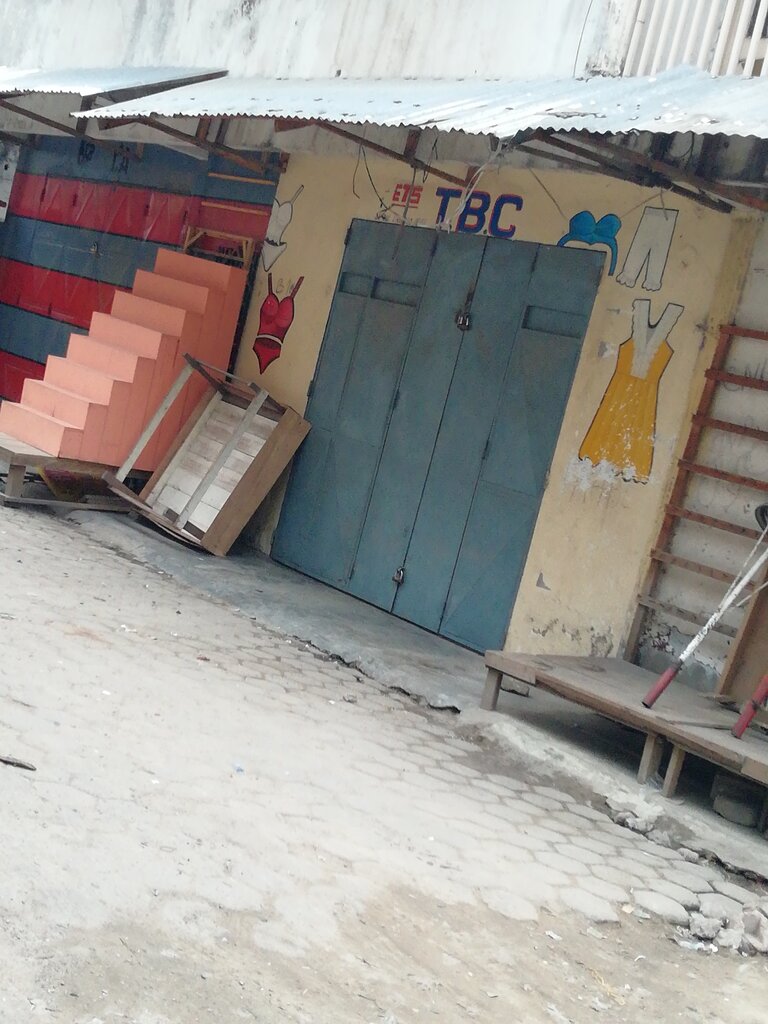 Giyim mağazası Ets Tbc, Brazzaville, foto