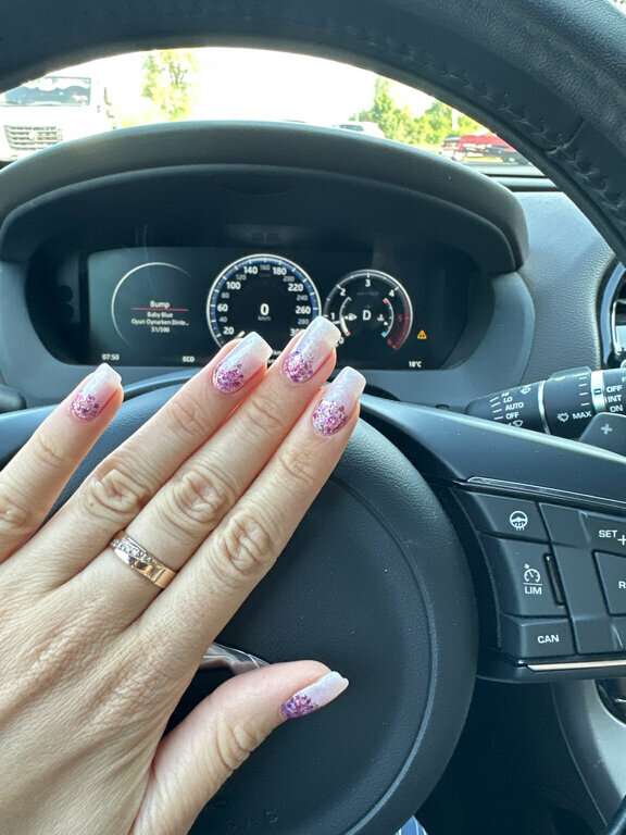 Stil uzmanı, makyöz U-nails, Ufa, foto