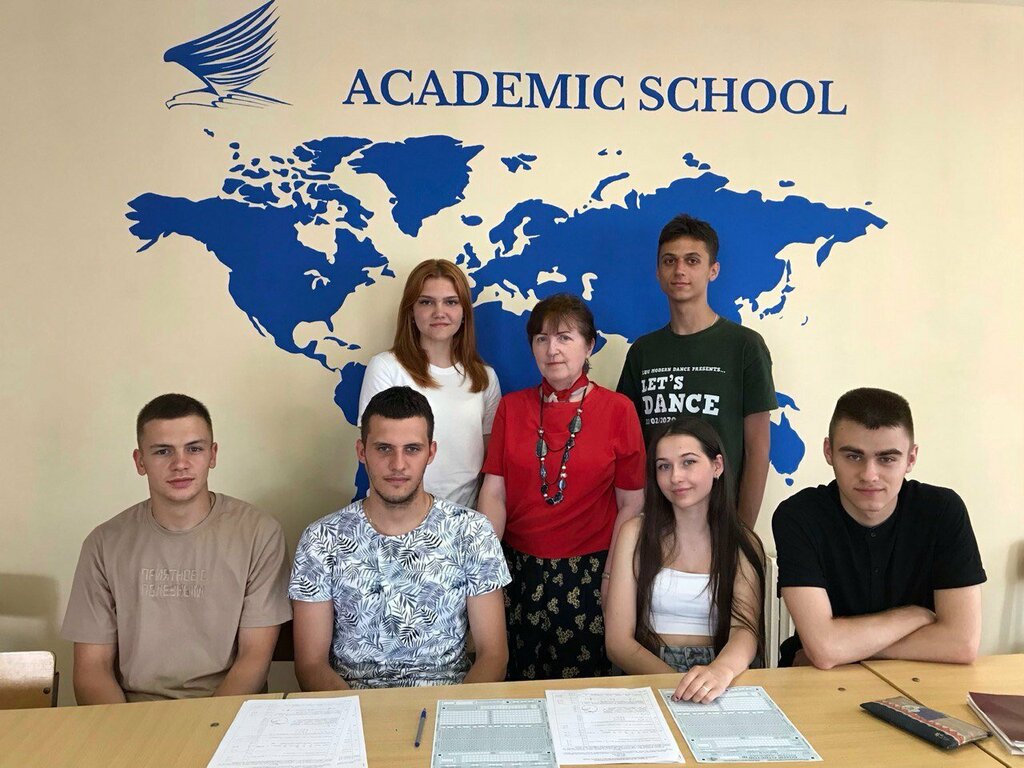 Özel okul Academic School, Salihorsk, foto