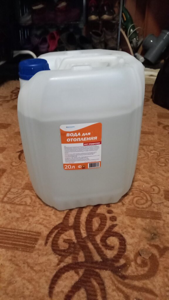 Su satışı Вода налив, İvanteyevka, foto