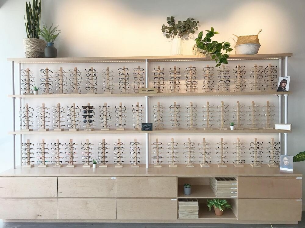 Optik Budaful Eyes, Buda, foto