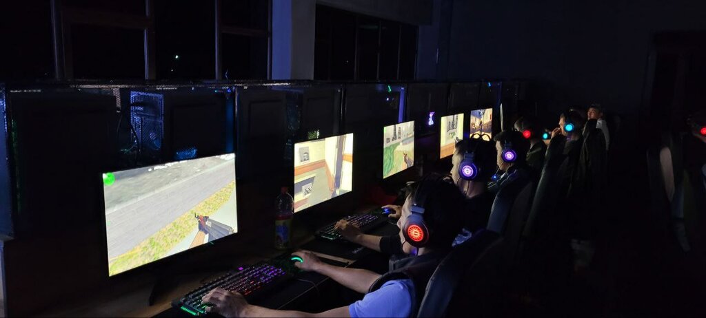 Bilgisayar kulübü Game Club Leon, Almatı eyaleti, foto