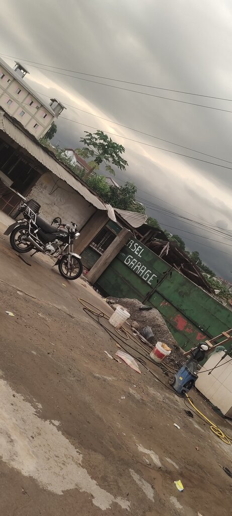 Otomobil servisi Hersel Garage, Douala, foto