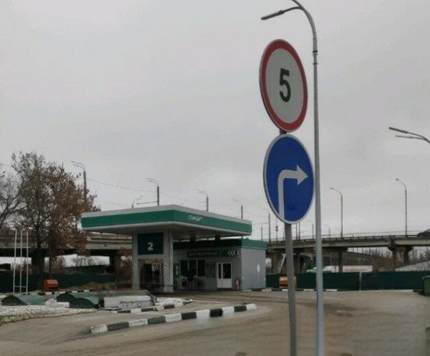 Benzin istasyonu Стандарт, Penza, foto