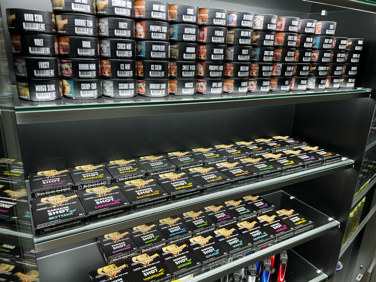 Tütün, sigara mağazaları MakArti Smoke, Koroliov, foto