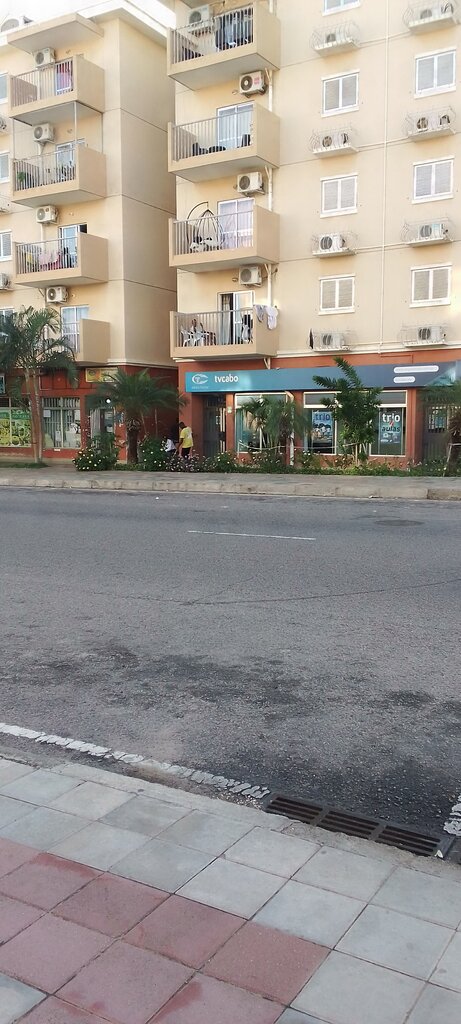 Kablolu televizyon TV Cabo, Loanda, foto